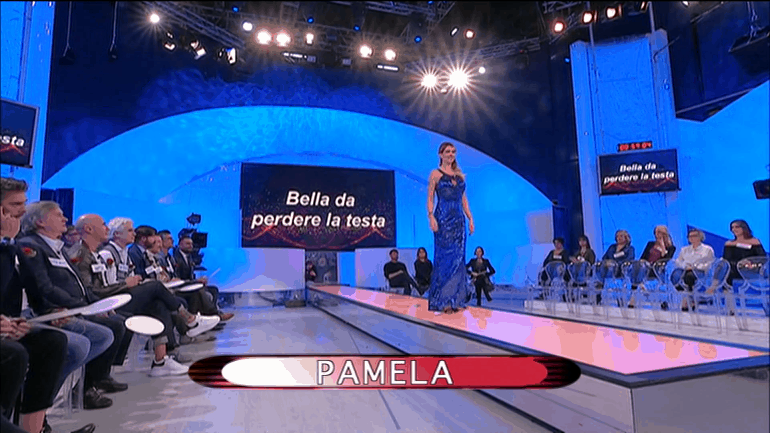 Pamela Barretta è la più bella del reame a Uomini e Donne: bella da ...