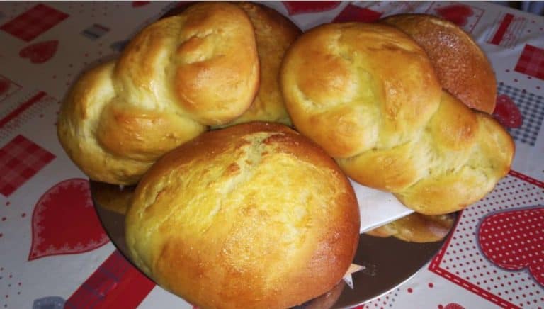 Ricette di Pasqua, le cuzzupe calabresi preparate per noi da Vittoria ...