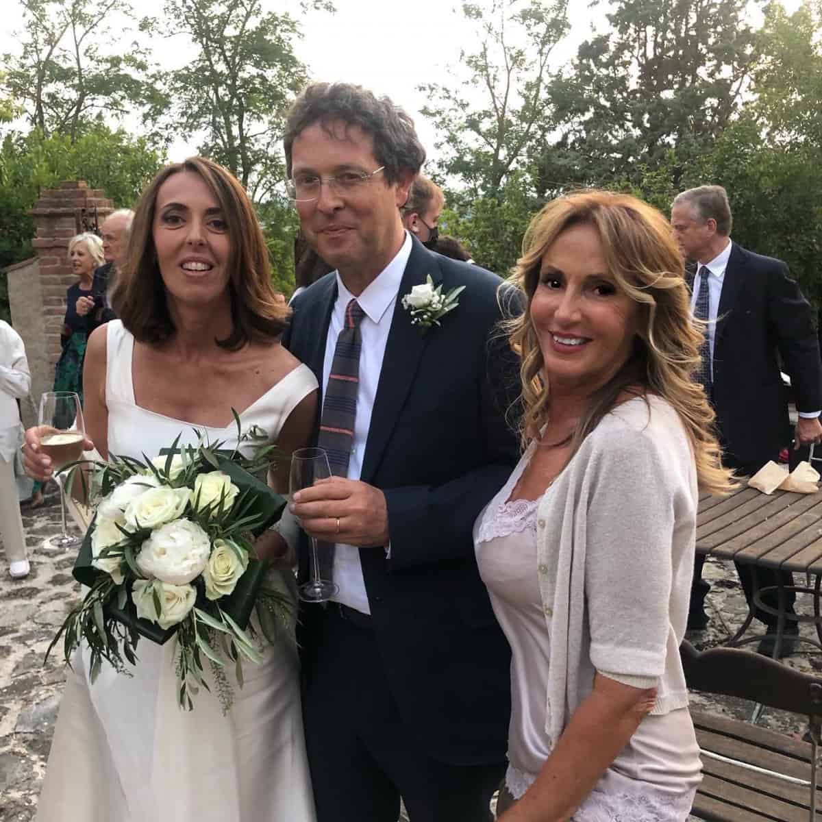 Alessandra Sardoni si è sposata: Enrico Mentana paparazzo d'eccezione ...
