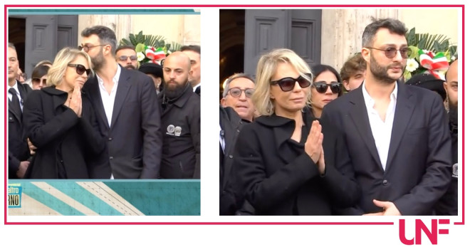 Maria De Filippi crolla solo dopo il funerale di Maurizio Costanzo, è ...