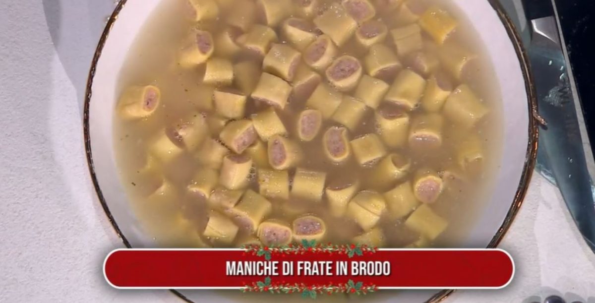 Le mezze maniche di frate in brodo: una ricetta per le feste - Ultime ...