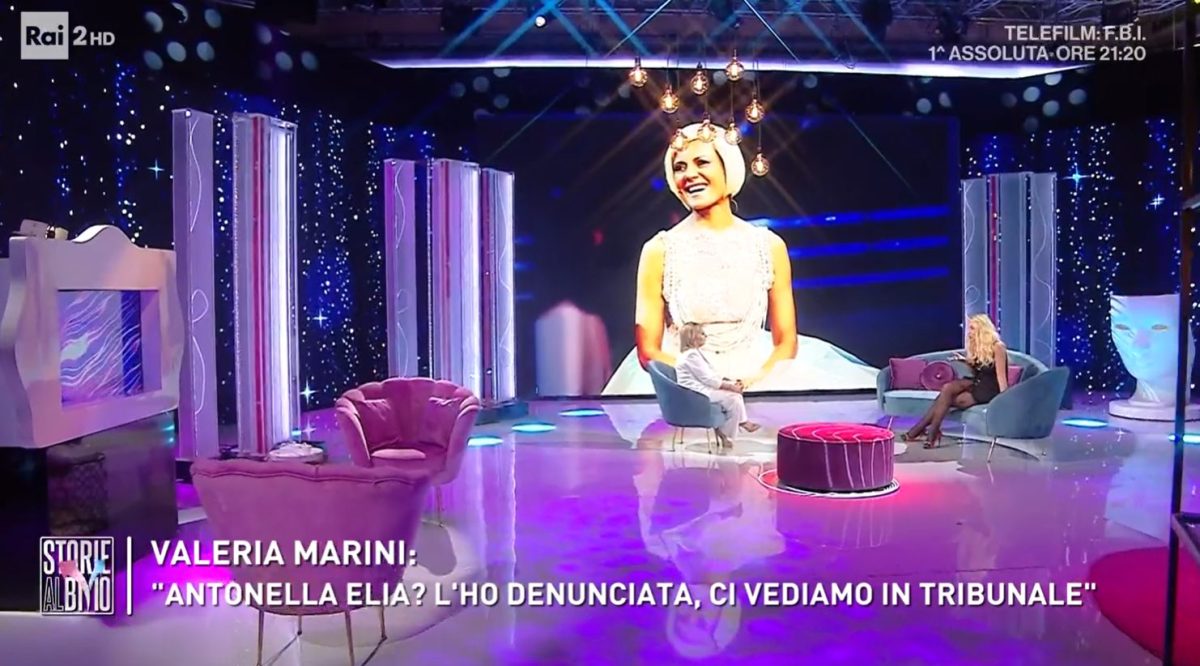 Valeria Marini su Antonella Elia: "querelata, mi ha messo le mani ...